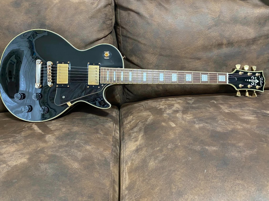 Tokai Love Rock Les Paul Black, Hobbies & Toys, Music & Media, Musical ...
