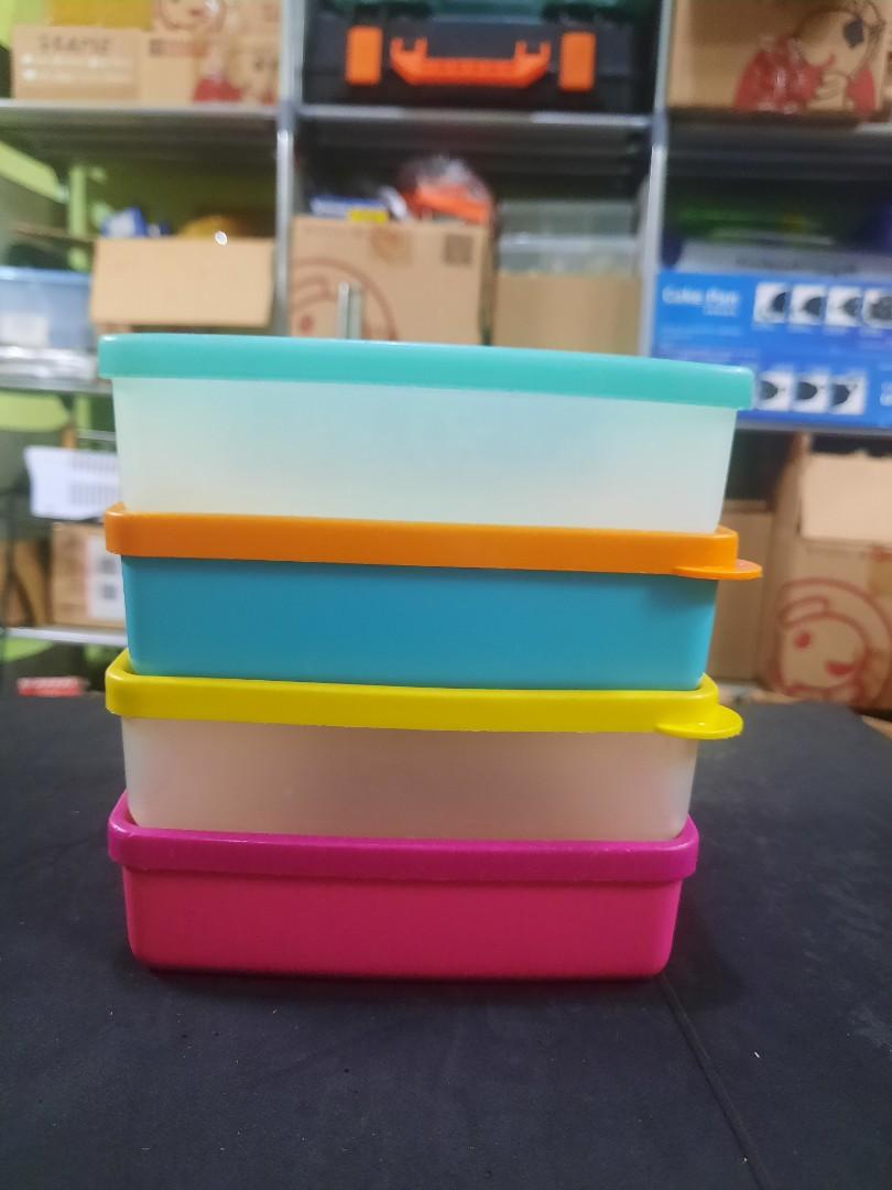 Tupperware kotak makan gepeng, Kitchen & Appliances di Carousell