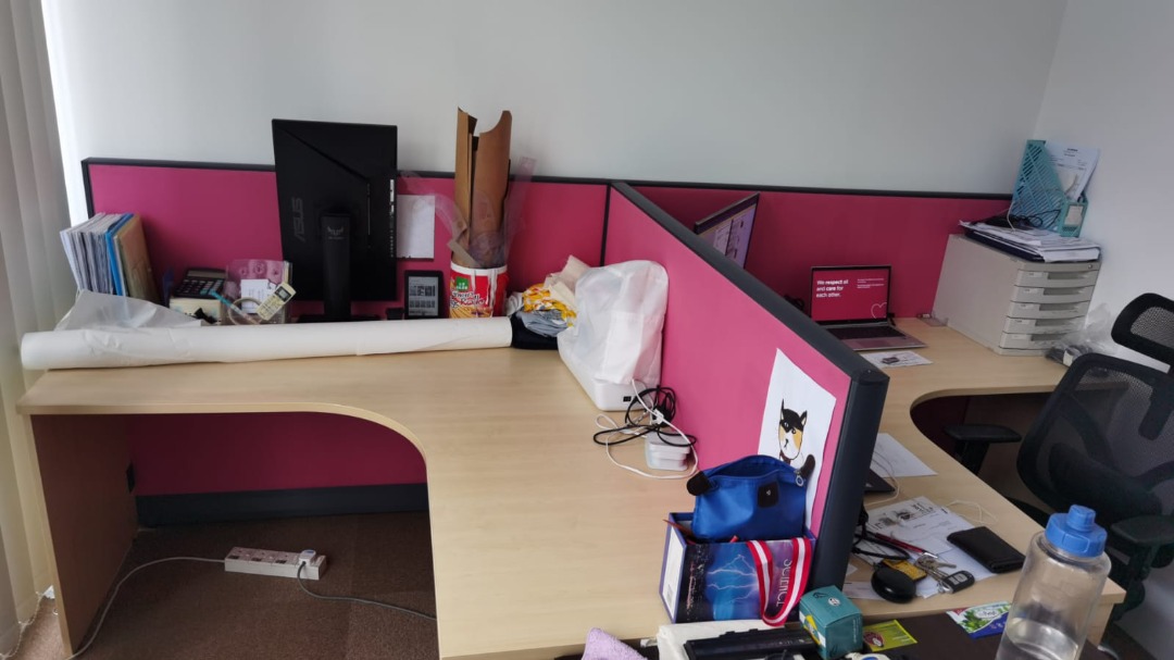 2 in 1 Executive Workstation, w/ partion, w/ Pedestal, Office Table ...