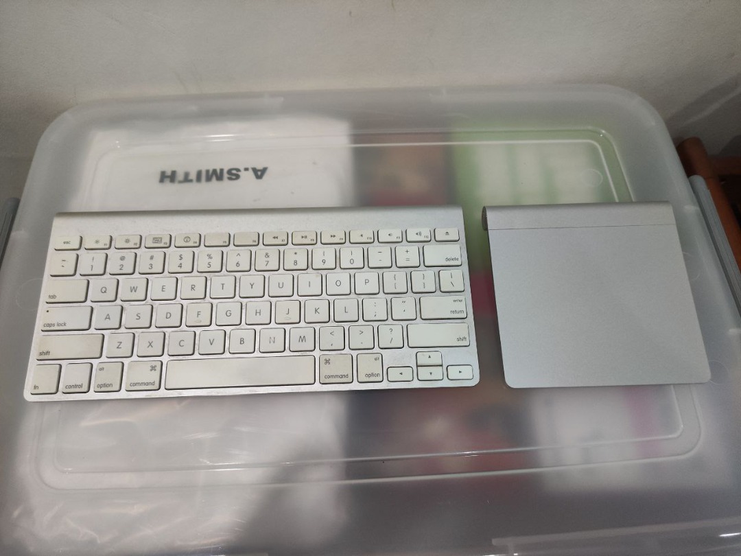 Apple 1st Gen Wireless Bluetooth Keyboard & Trackpad, Computers & Tech ...