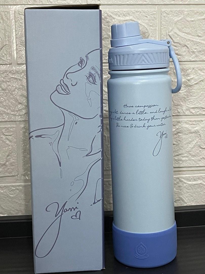 Aquaflask x Yassi Pressman Collab in Blue Poppy 22oz, Furniture & Home ...