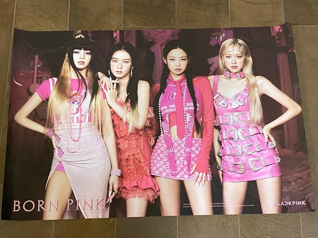 BLACKPINK 官方海報 official poster, 興趣及遊戲, 收藏品及紀念品, 明星周邊 - Carousell