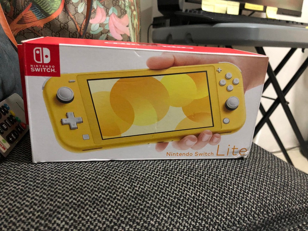 [Brand New & Sealed] Nintendo Switch Lite Yellow, Video Gaming, Video ...