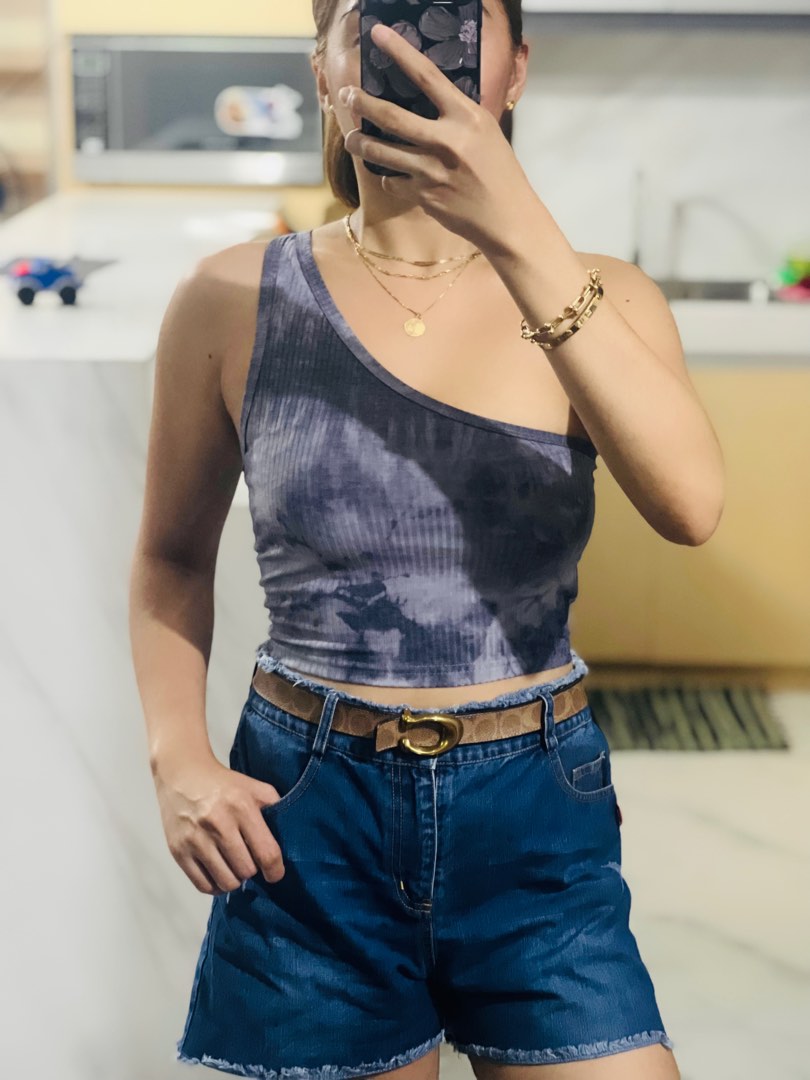 Brand new shein Medium, Women's Fashion, Tops, Others Tops on Carousell