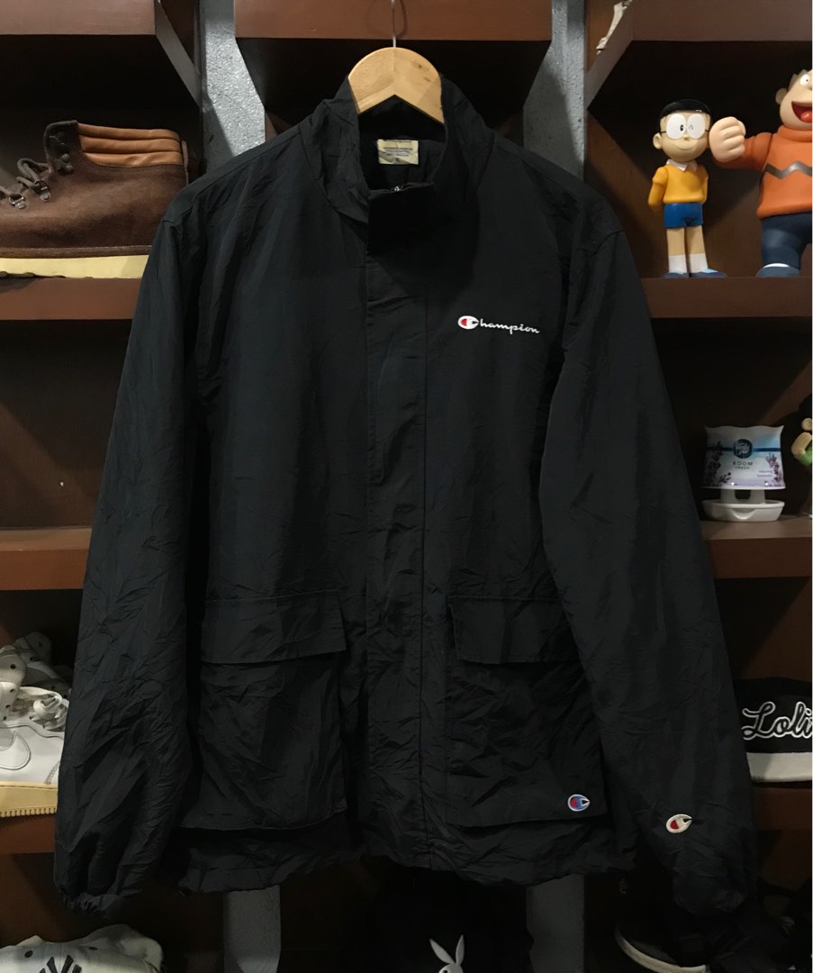 Champion Windbreaker, Men's Fashion, Activewear on Carousell