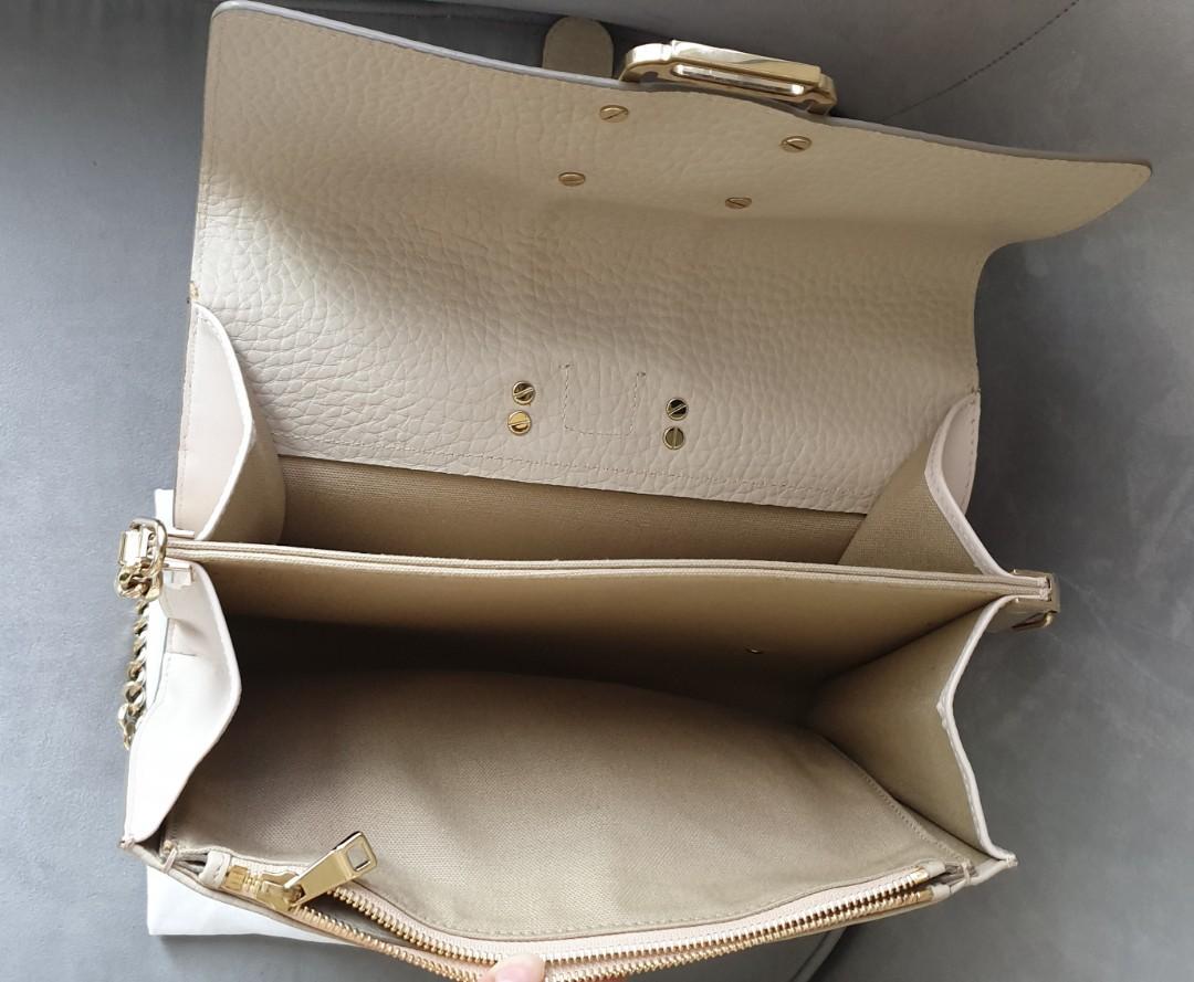 Chloe Bronte Sandshell Bag, Women's Fashion, Bags & Wallets, Shoulder ...