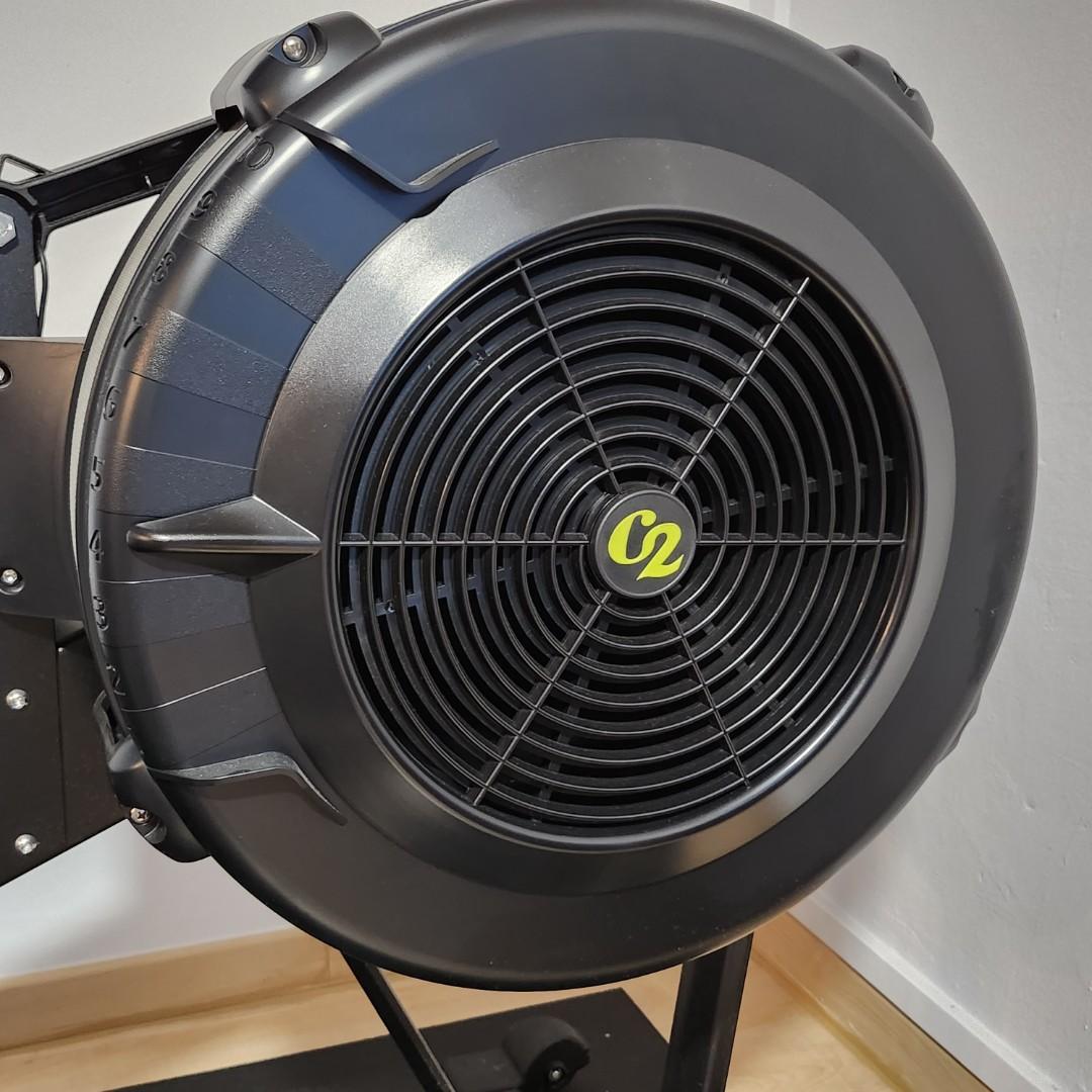 Concept2 RowErg - Indoor rower with floor mat, Sports Equipment ...