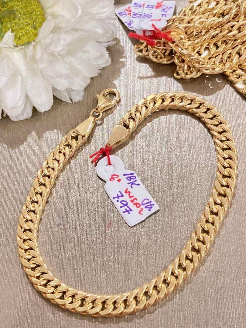 Double Lock Curb chain bracelet, Women's Fashion, Jewelry & Organizers ...