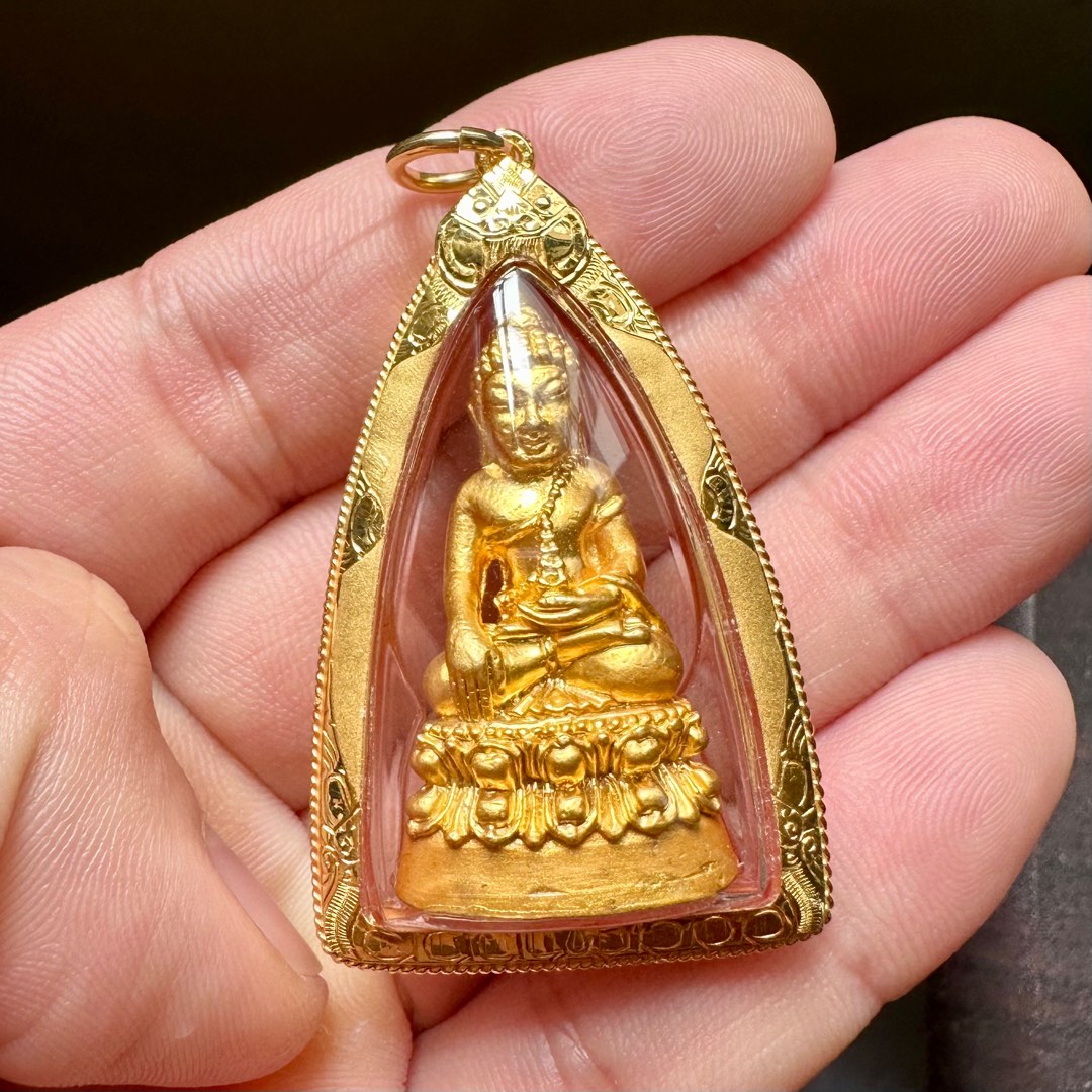 LP Moon Golden Dragon Phra Kring, Hobbies & Toys, Memorabilia ...