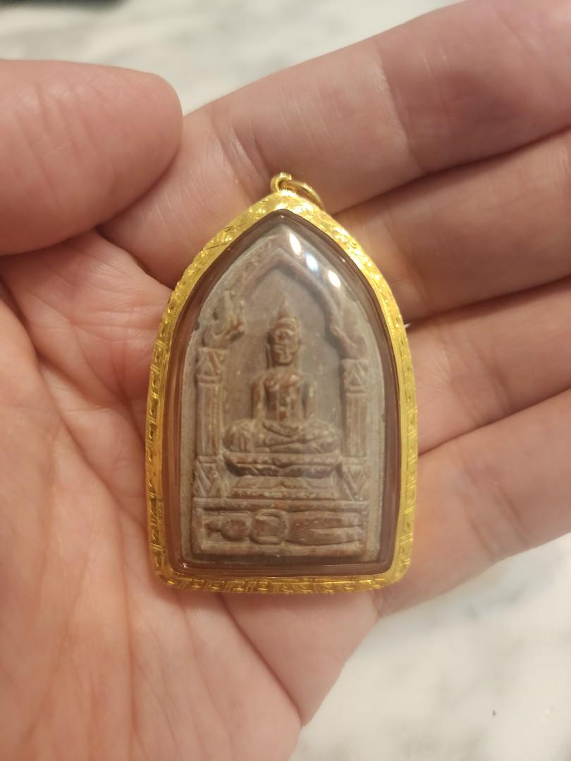 Lp Mui Khun Pean Red Marble with hand written yant, Hobbies & Toys ...