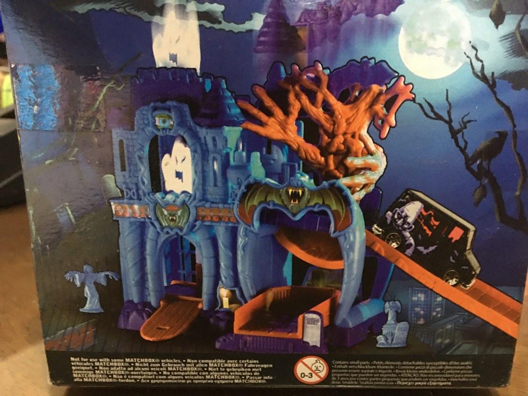 Matchbox Haunted Castle Adventure Set J4757, Hobbies & Toys, Toys ...