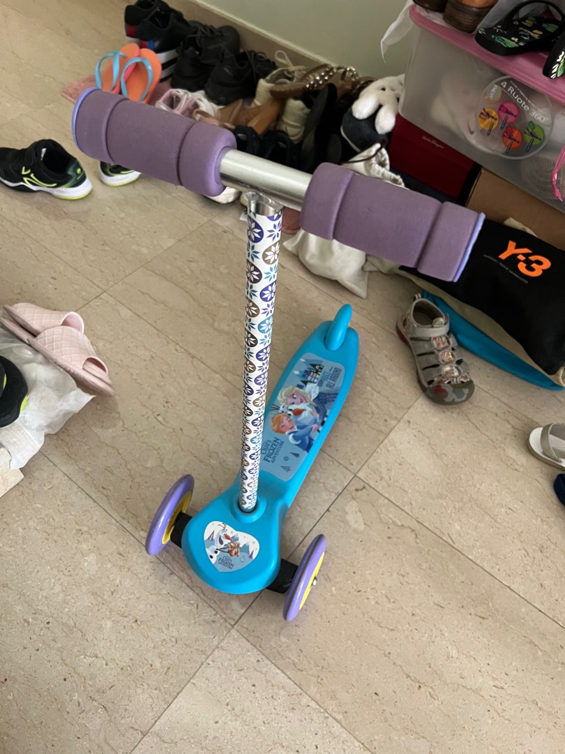 Micro Scooter frozen Elsa scooter, Sports Equipment, Sports & Games ...