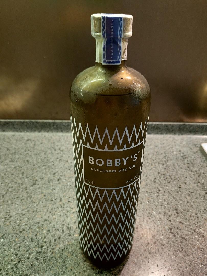 MOVING-OUT SALE: BOBBY'S Dry GIN, Dutch special, 1 liter, Food & Drinks ...