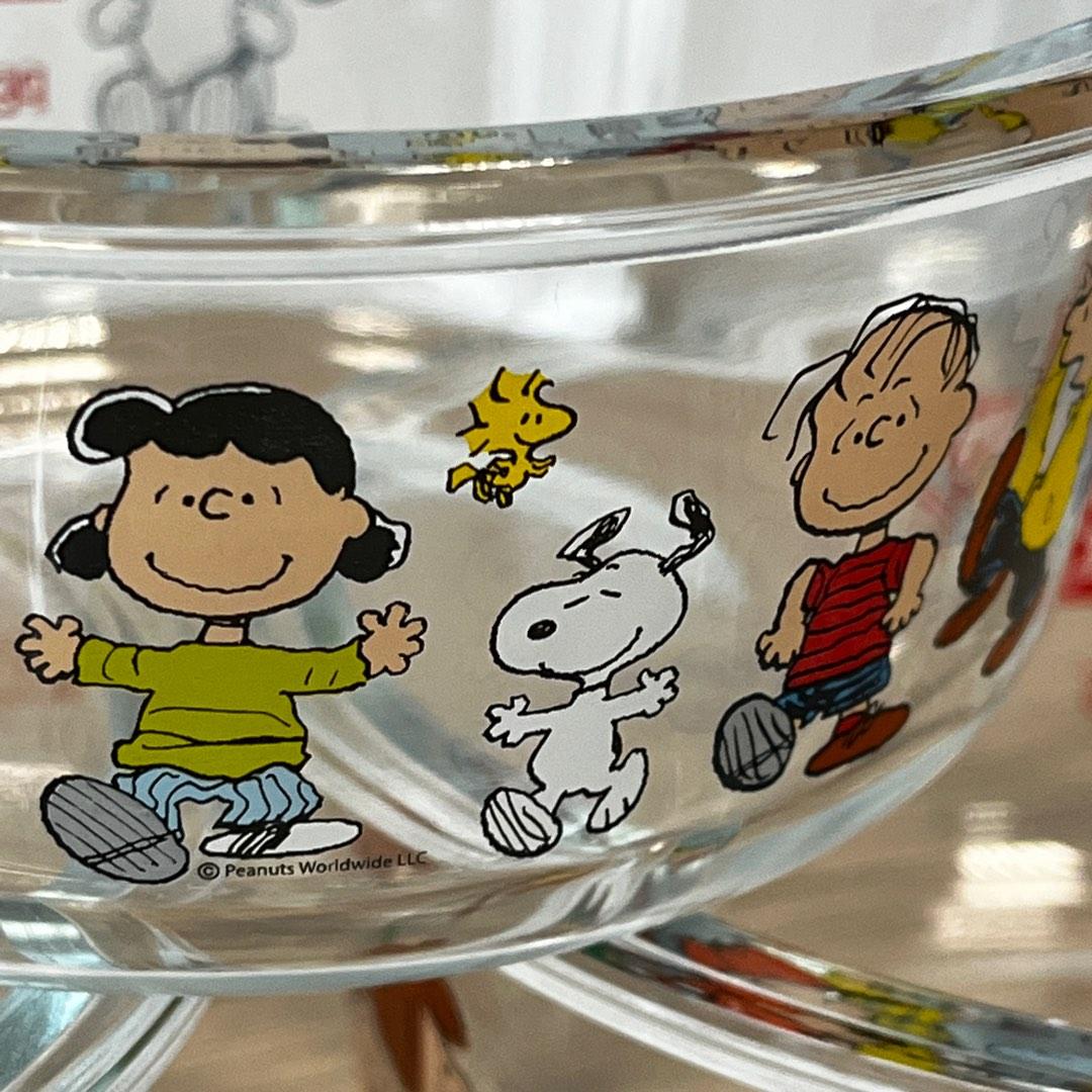Pyrex Snoopy Peanuts storage round glass, Furniture & Home Living ...