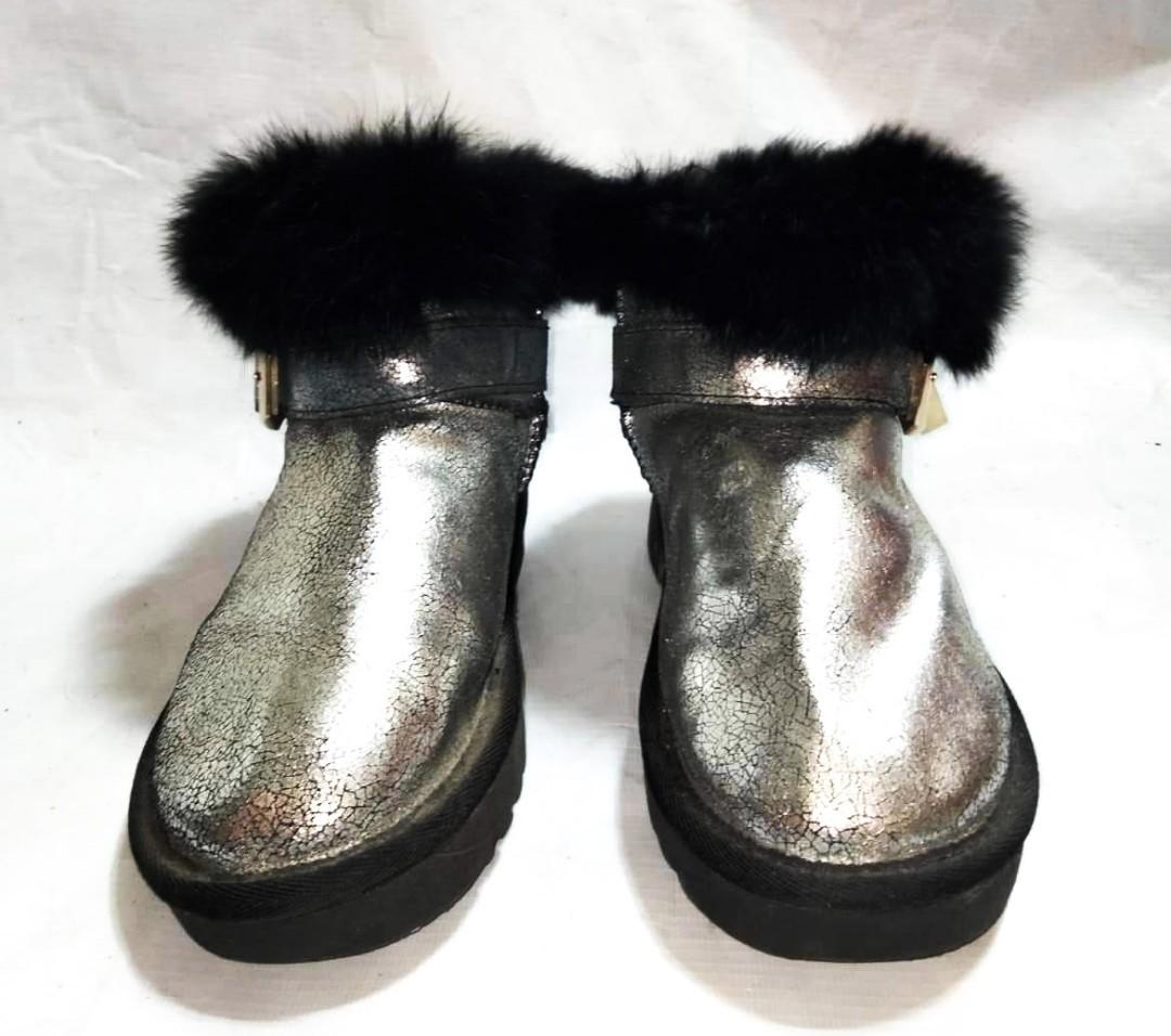Silver anckle boots with black furr, Women's Fashion, Footwear, Boots ...