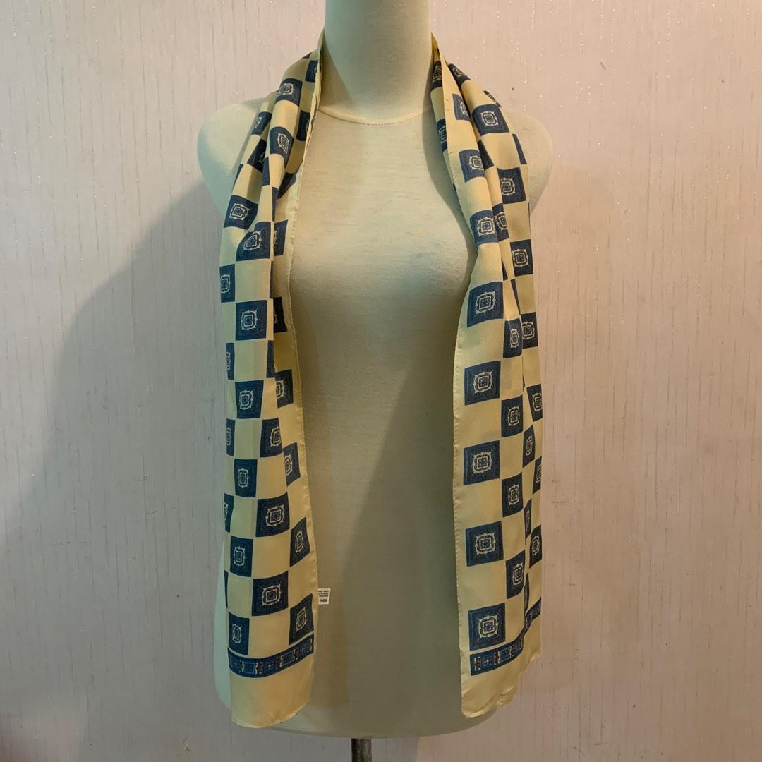 slendang, Fesyen Wanita, Aksesoris di Carousell