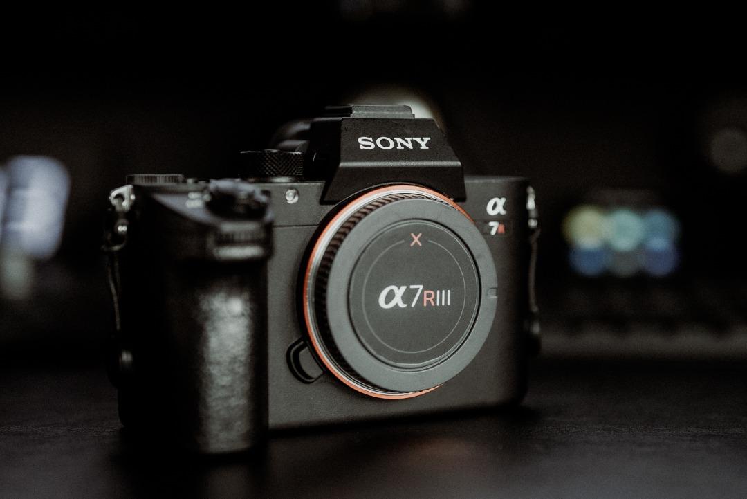 Sony A7RIII Body with Full Box and Accessories, Photography, Cameras on ...