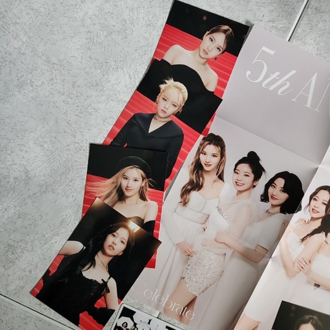 TWICE Celebrate (PC / Postcard / Poster) (Nayeon / Jeongyeon / Momo ...