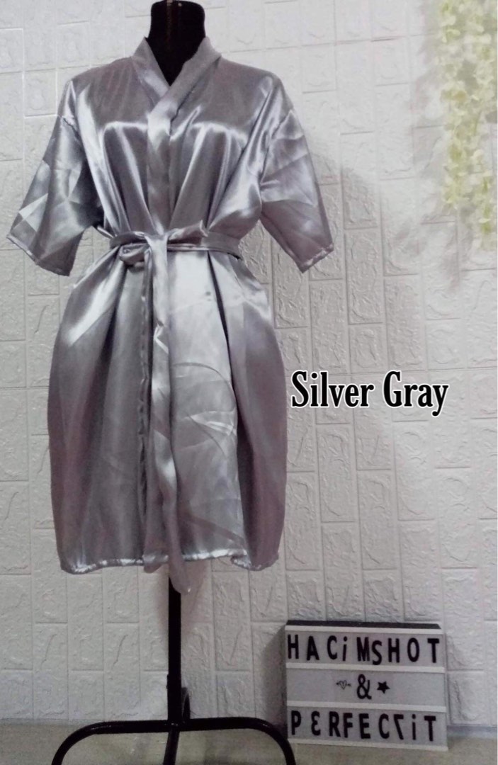 Wedding Entourage Robe, Women's Fashion, Dresses & Sets, Evening ...