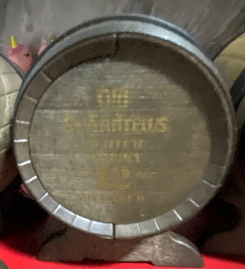 Whisky in vintage mini barrels, Food & Drinks, Beverages on Carousell