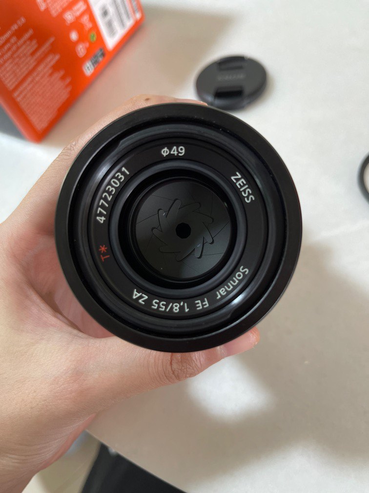 Zeiss 55mm 1.8 with UV lens, Photography, Lens & Kits on Carousell