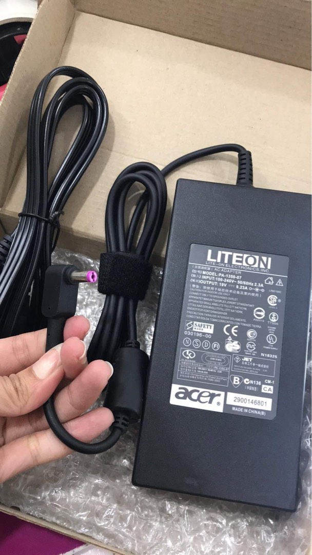 Acer Predator Helios 300 Charger 180watts 19v 9.23a Purple Tip ...