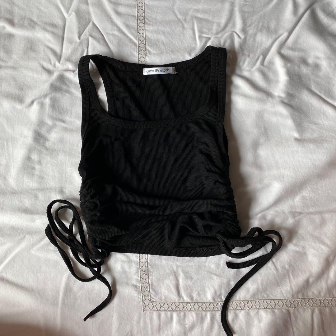 Black basic scrunched tank top, Women's Fashion, Tops, Sleeveless on ...