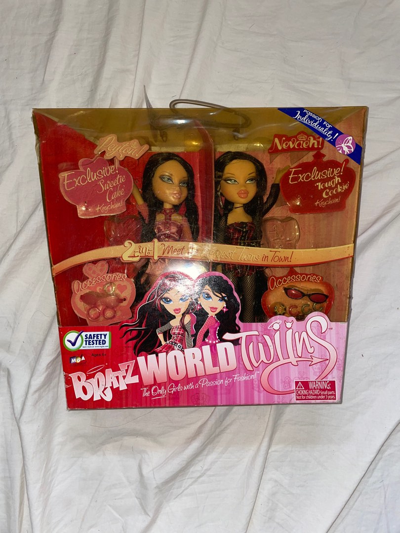 Bratz World Twinz Peyton & Neveah, Hobbies & Toys, Toys & Games on ...