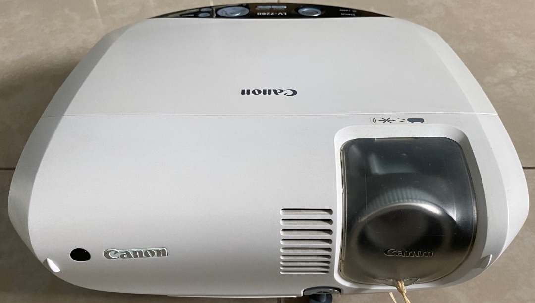 Canon Projector (LV-7280), TV & Home Appliances, TV & Entertainment ...