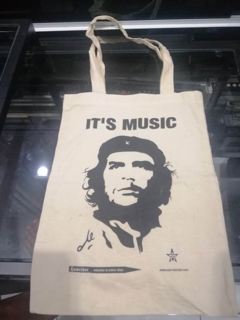 Che Guevara tote bag, Women's Fashion, Bags & Wallets, Tote Bags on ...