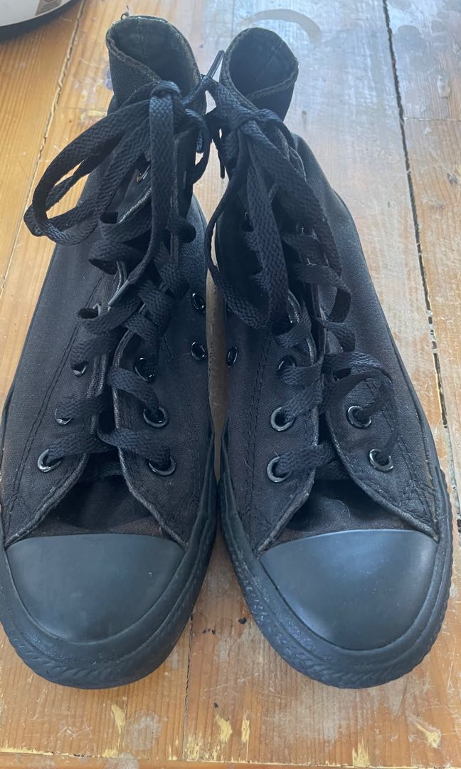 Chucky Taylor Allstar (Size 6W), Women's Fashion, Footwear, Sneakers on ...