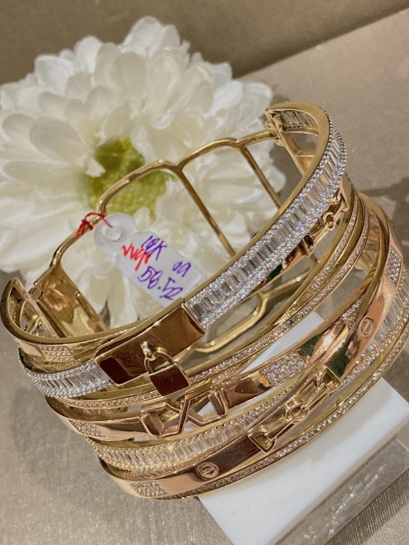 Chunky wide Bangle 18k Japan Gold, Women's Fashion, Jewelry ...