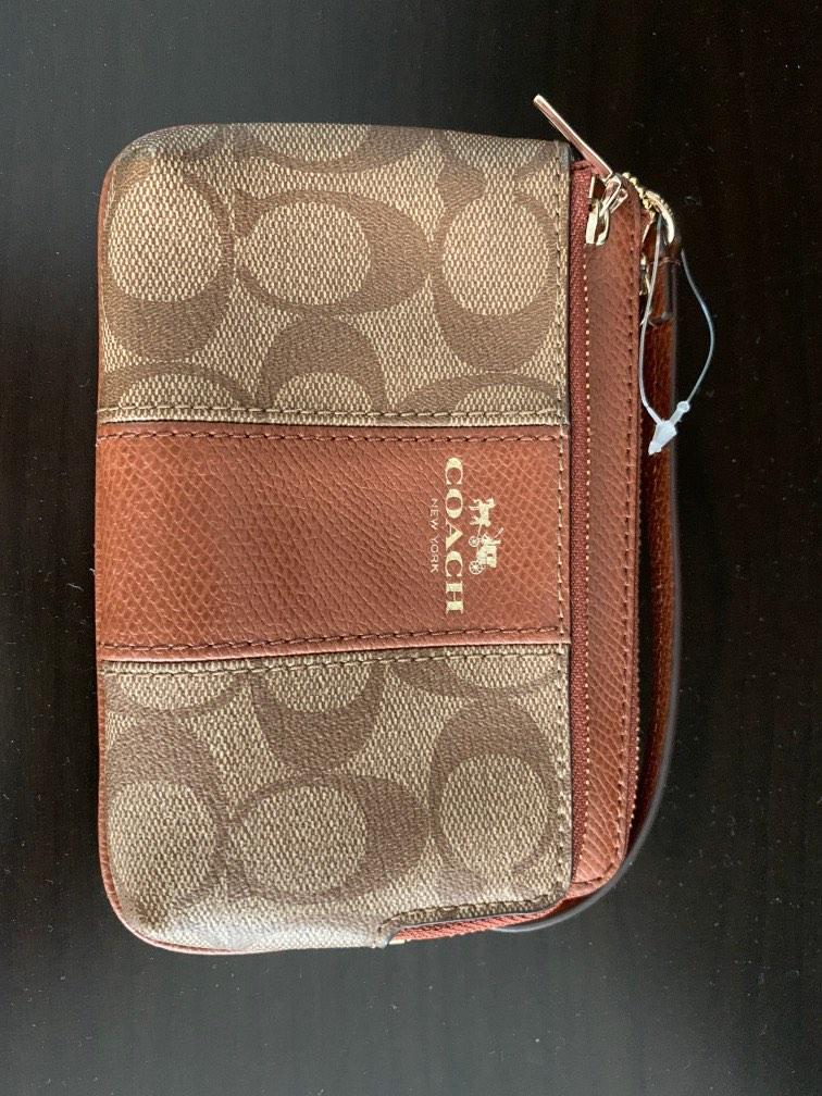 COACH pouch. Authentic, Women's Fashion, Bags & Wallets, Purses ...