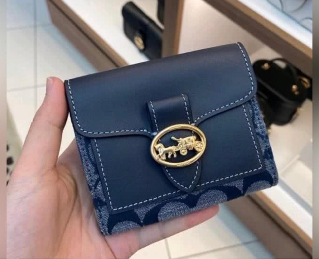 Coach women wallet, Women's Fashion, Bags & Wallets, Wallets & Card ...