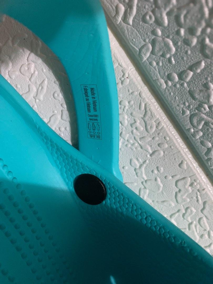 CROCS BOULDER COLORADO M4W6 VIETNAM, Women's Fashion, Footwear, Sandals ...