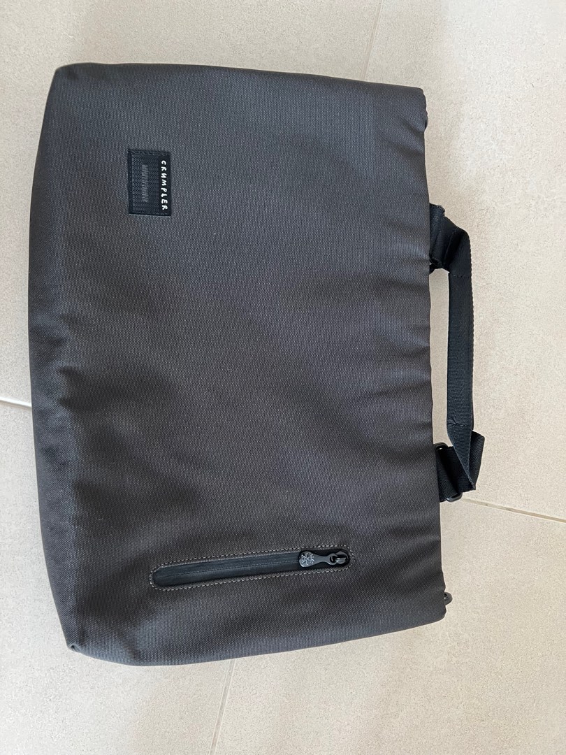 Crumpler Laptop Bag, Men's Fashion, Bags, Briefcases on Carousell