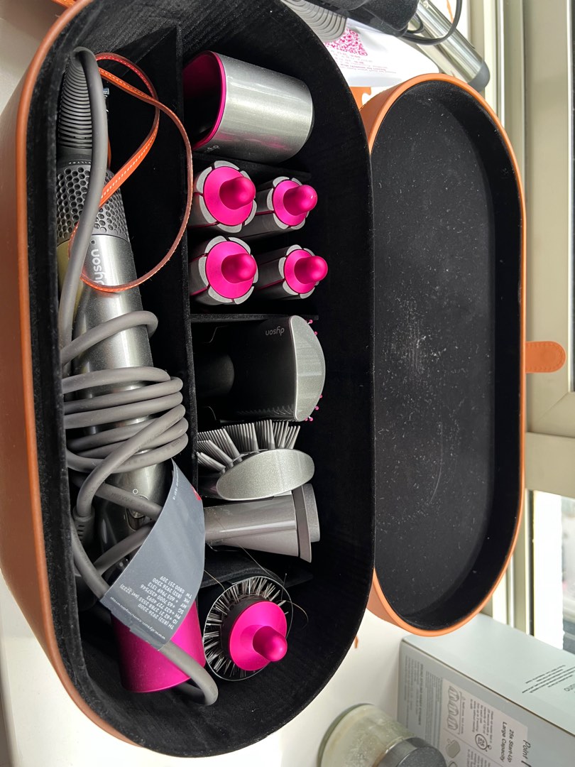 Dyson Airwrap with accessories, Beauty & Personal Care, Hair on Carousell