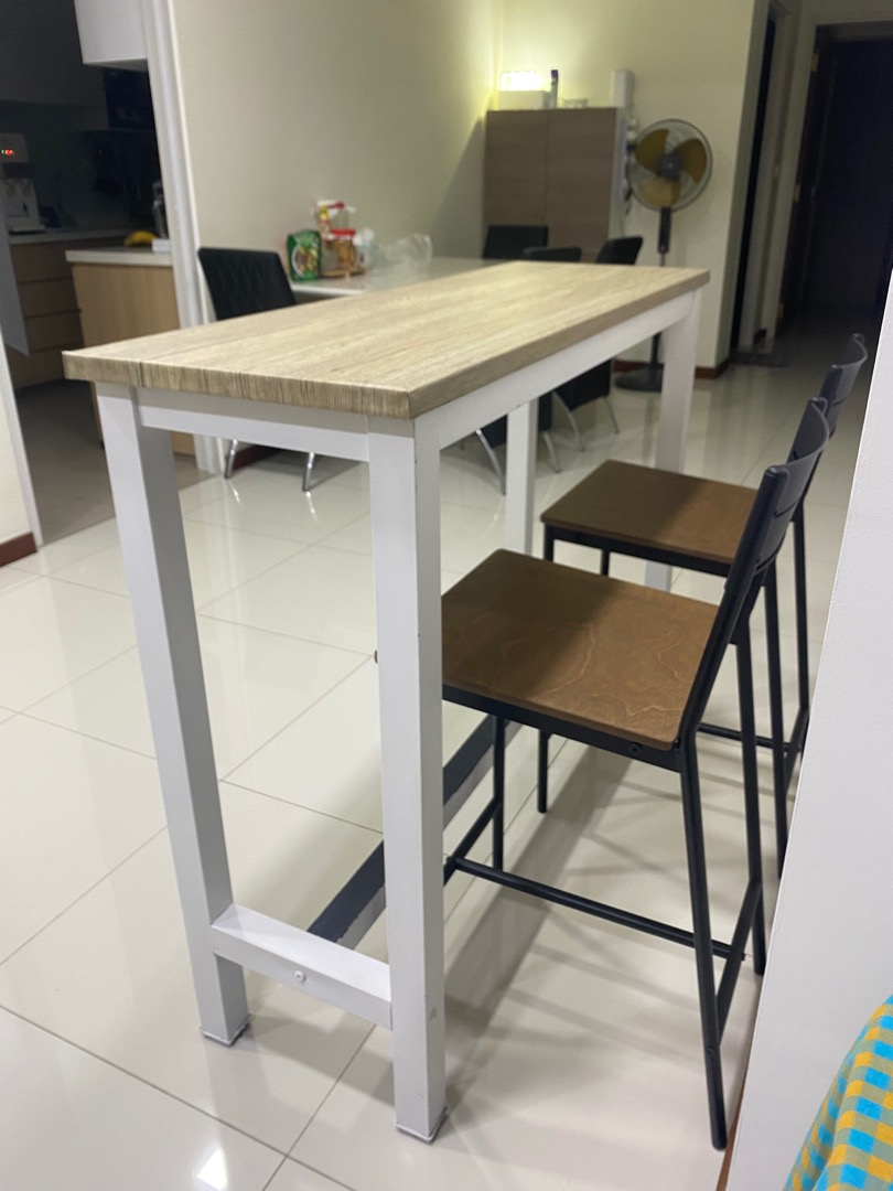 (FAST DEAL!!!) Bar Table w/ 2 Bar stools Set, Furniture & Home Living ...