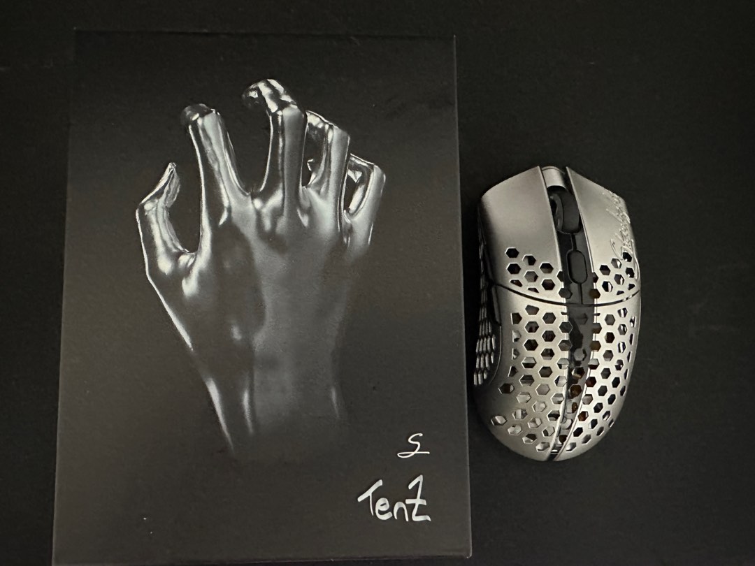 Finalmouse Starlight pro Tenz edition, Computers & Tech, Parts ...