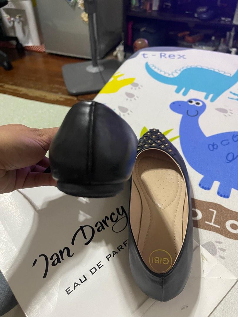 GIBI BLACK SHOES, Women's Fashion, Footwear, Flats & Sandals on Carousell