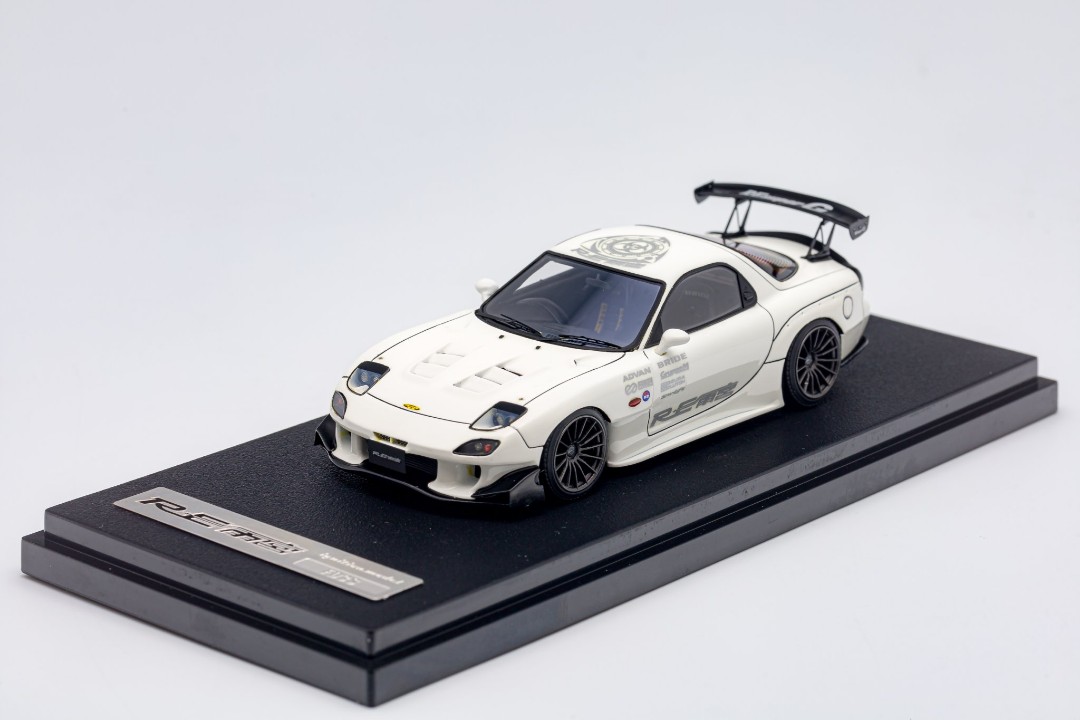 IG 1/43 Mazda RX-7 (FD3S) RE Amemiya White 1340, 興趣及遊戲, 玩具 & 遊戲類 - Carousell
