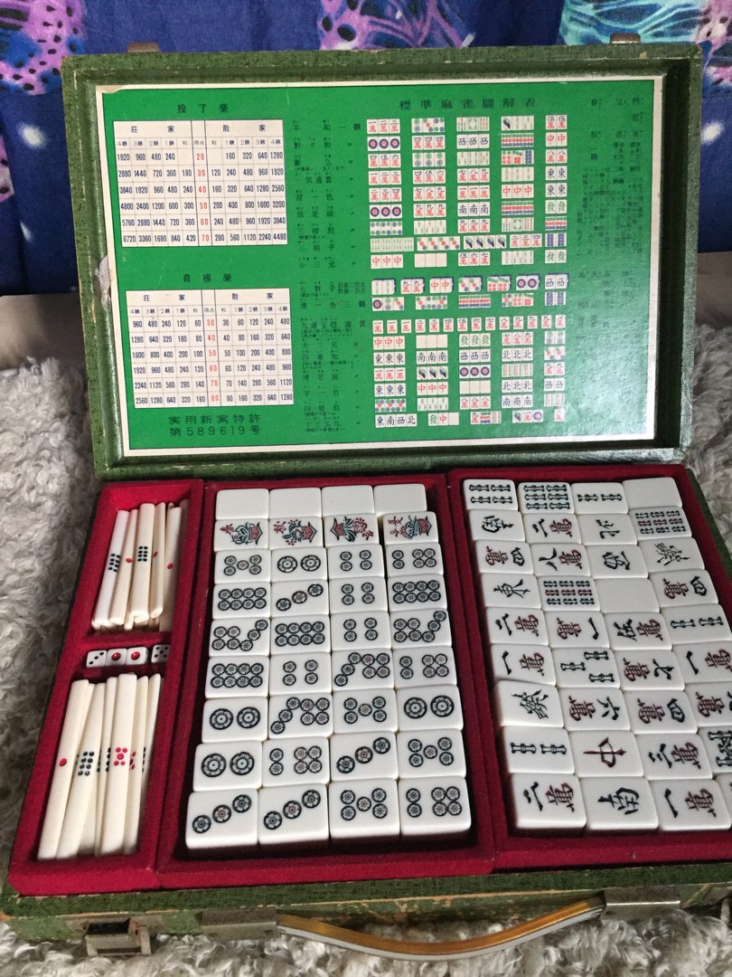 Japan mahjong set, Hobbies & Toys, Memorabilia & Collectibles, Vintage ...