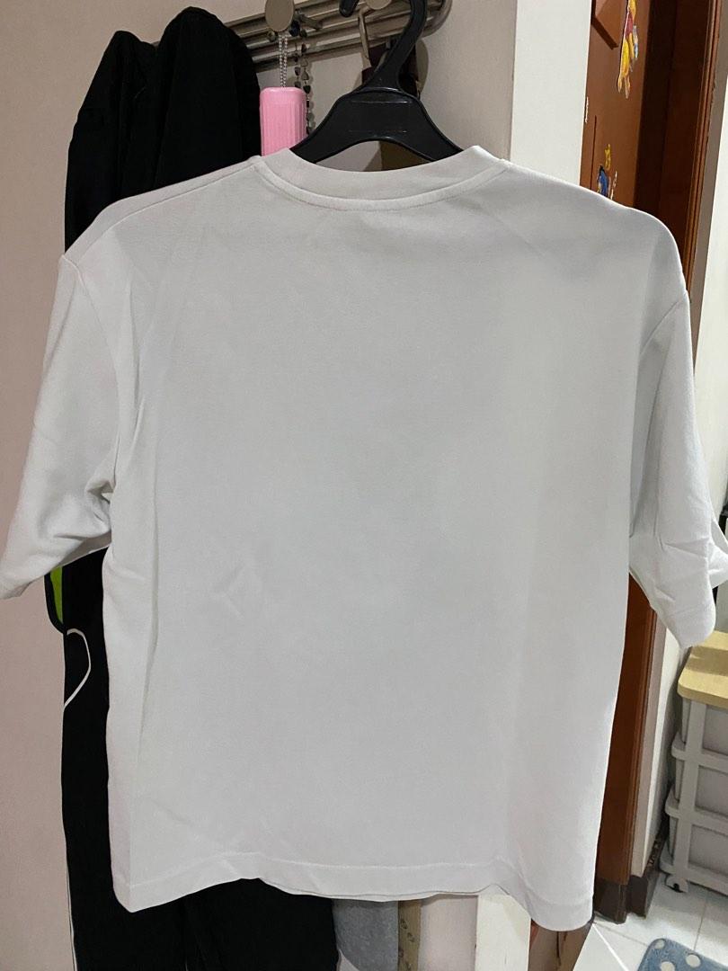 Kaos Polos Putih Uniqlo, Fesyen Pria, Pakaian , Atasan di Carousell Kaos Polos Putih Uniqlo, Fesyen Pria, Pakaian , Atasan di Carousell