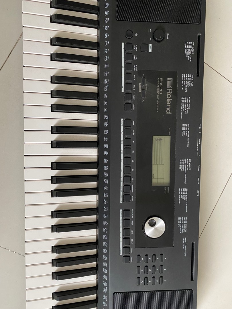 Keyboard Ronald, Hobbies & Toys, Music & Media, Musical Instruments on ...