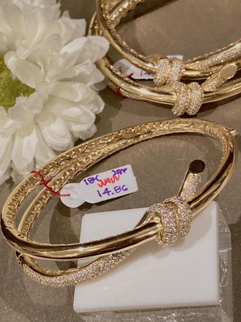 Knot n tie bangle 18k japan gold, Women's Fashion, Jewelry & Organizers ...