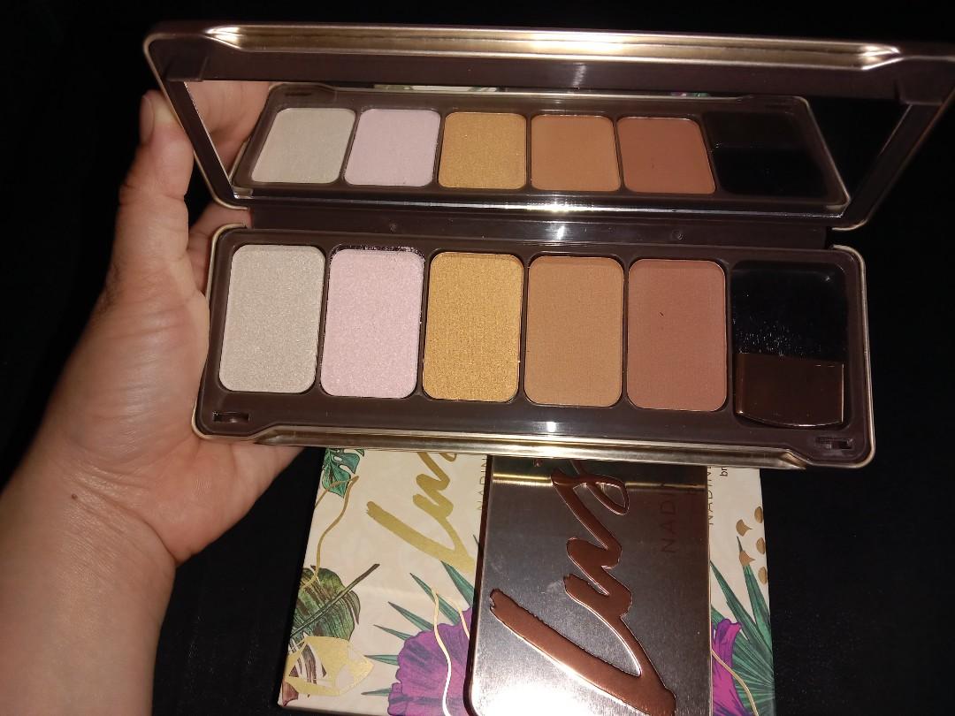 LUSTROUS X BYS bronzer and highlighter, Beauty & Personal Care, Face ...