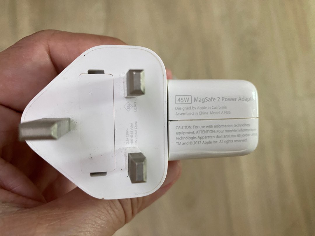 Original MacBook Pro MagSafe 2 Charger, Computers & Tech, Parts ...