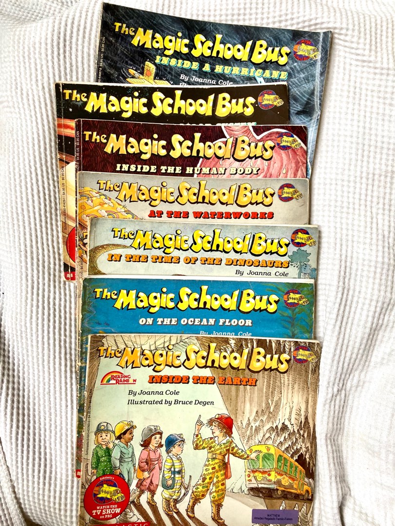 Magic Schoolbus Bundle 5, Hobbies & Toys, Books & Magazines, Children's ...