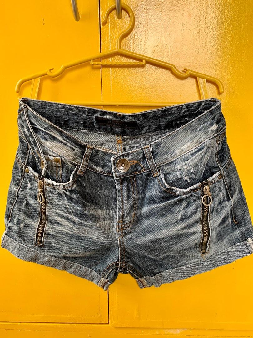 Maong Shorts, Women's Fashion, Bottoms, Shorts on Carousell