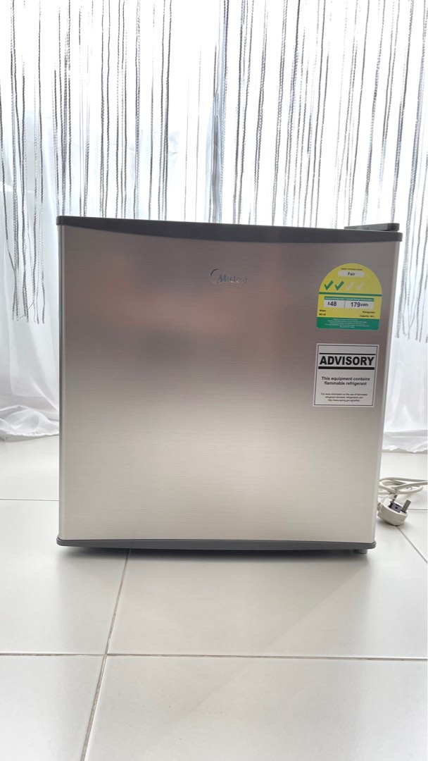 MIDEA MINI BAR FRIDGE (44L), TV & Home Appliances, Kitchen Appliances ...